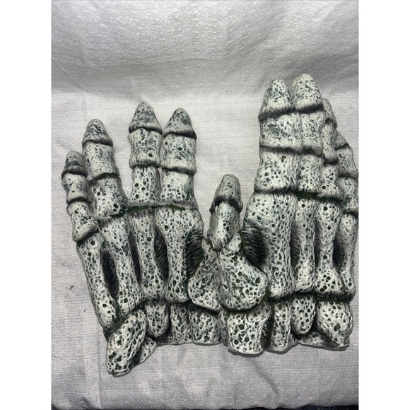 Accessories | 202 The Paper Magic Group Monster Hands Skeleton Black ...